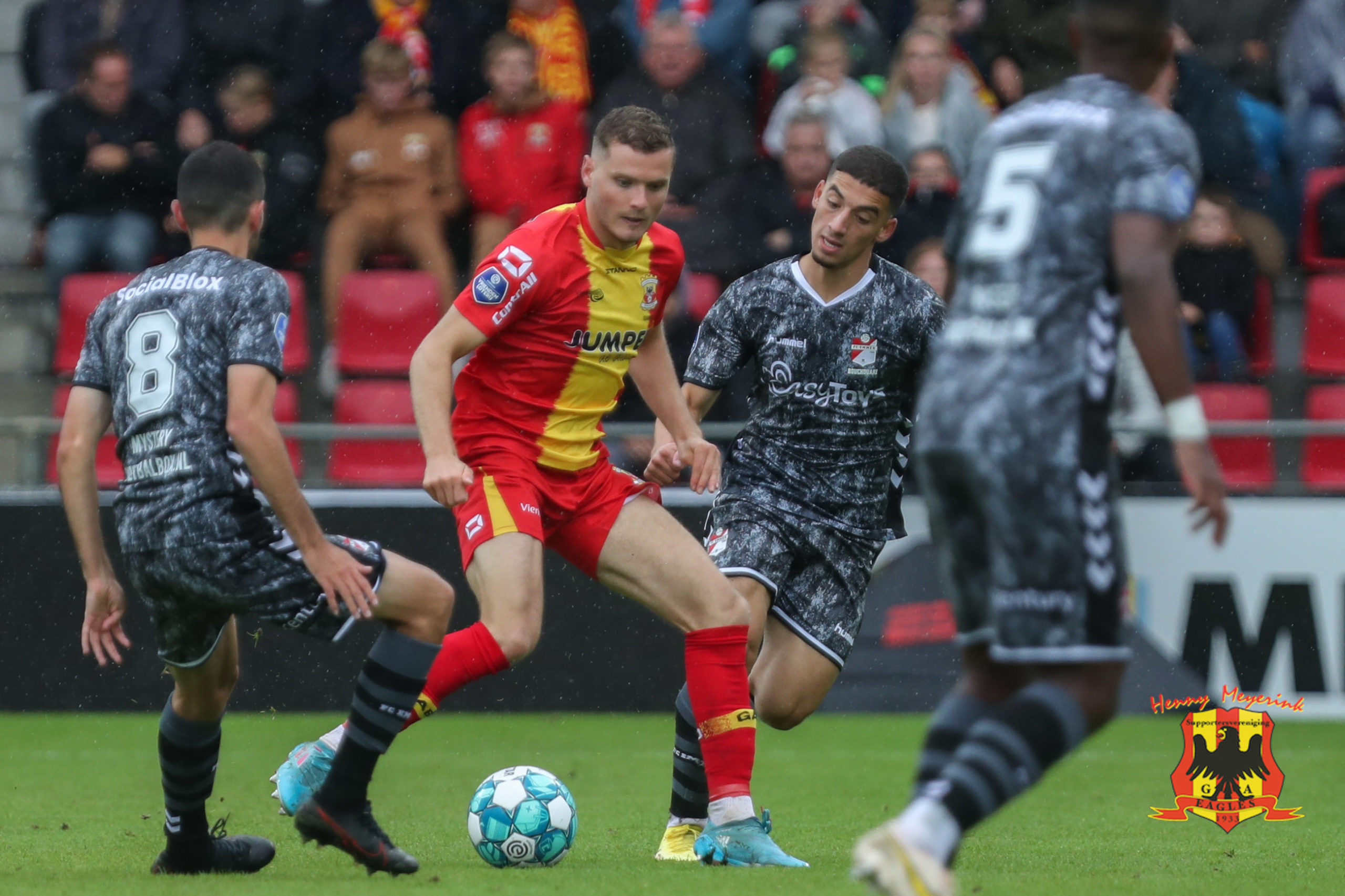 Adelaarsoog op Emmen uit - Deventer Voetbal
