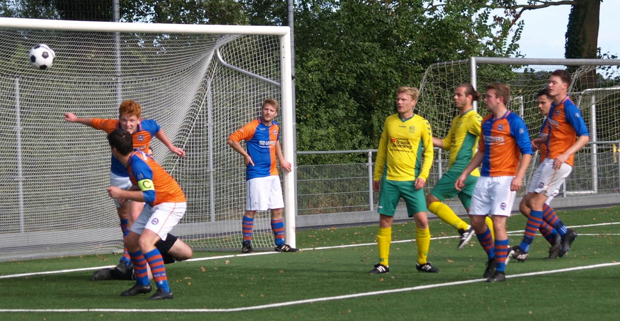 Overwetering krijgt de ruimte en wint - Deventer Voetbal