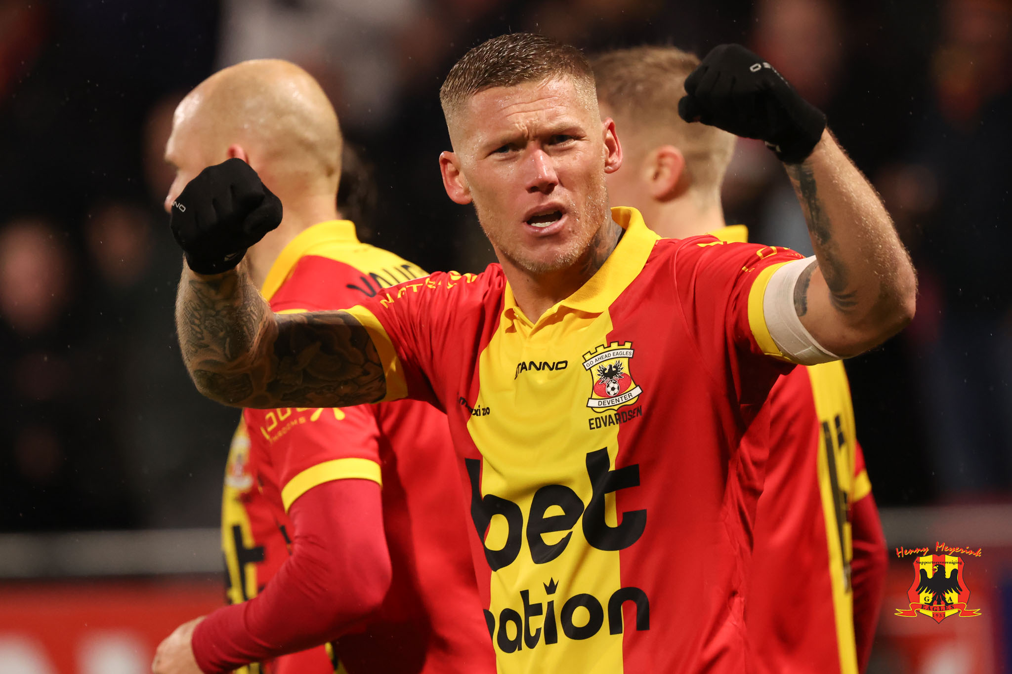 Go Ahead Eagles kantelt levendig duel en sluit jaar stijlvol af ...