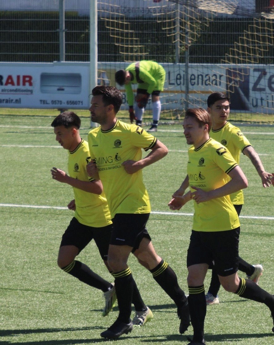 SV Colmschate '33 wint bij koploper SV Raalte - Deventer Voetbal